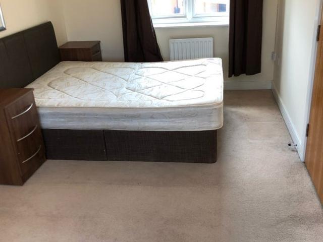 Room at Ashmount Crescent, Slough