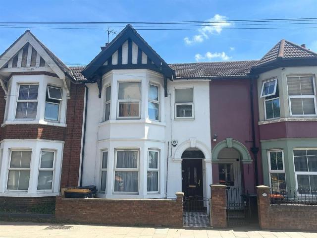 Room at Ashburnham Road, Bedford
