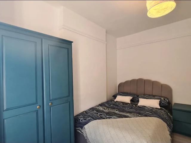 Room at Ashburnham Road, Luton