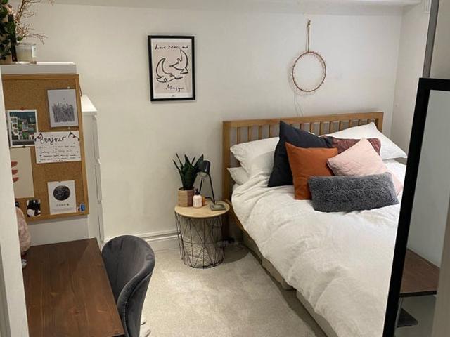 Room at Ashby Street, Greater London