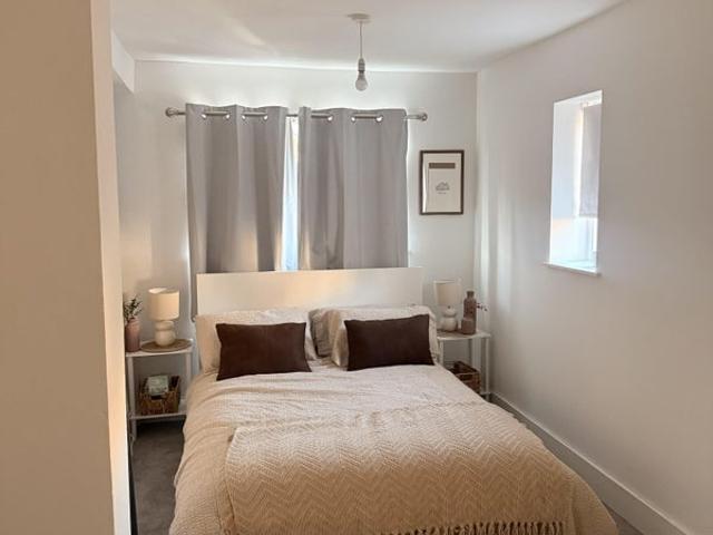 Room at Ashbourne Road, Greater London