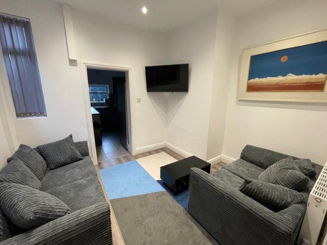 Room at Ashfield Avenue, Birmingham