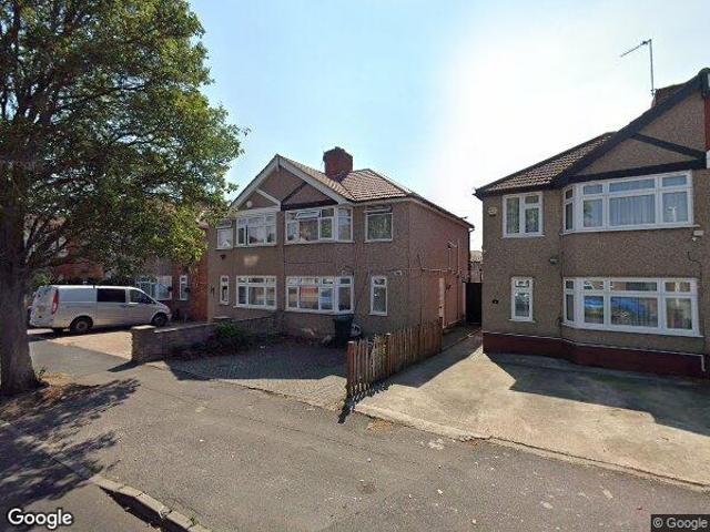 Room at Ashford Avenue, Greater London