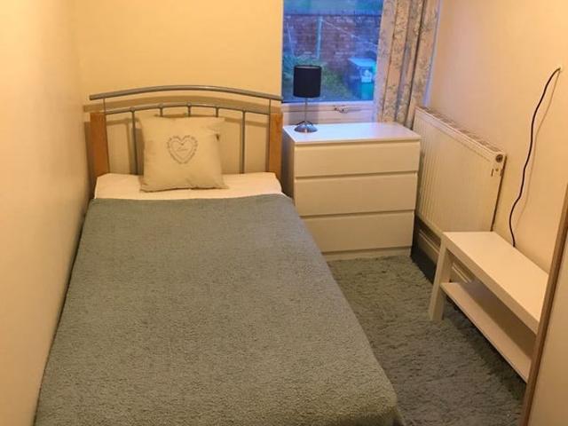 Room at Ashley Road, Birmingham