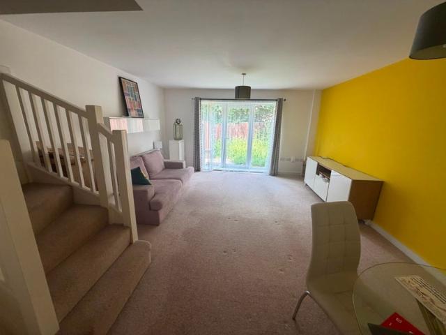 Room at Ashton Bank Way, Preston