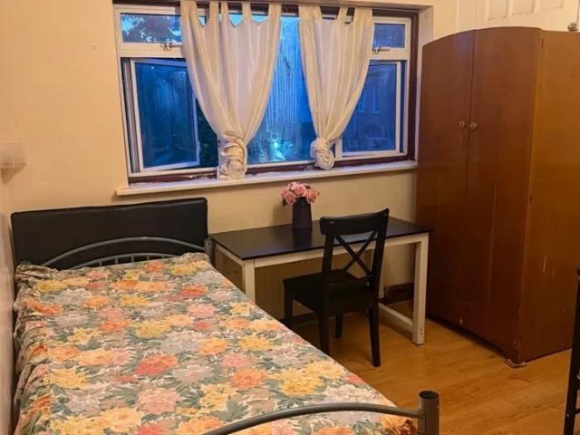 Room at Ashurst Drive, Greater London