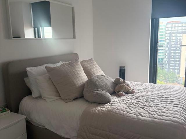 Room at Aspin Lane, Manchester