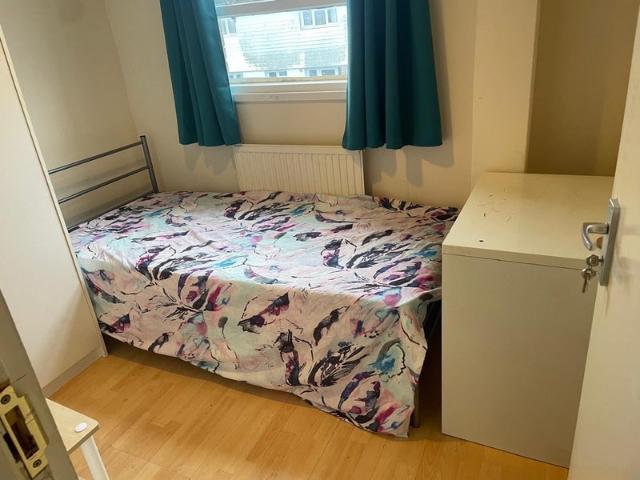 Room at Aston Court, Crawley