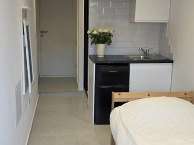 Room at Astoria Close, Cardiff