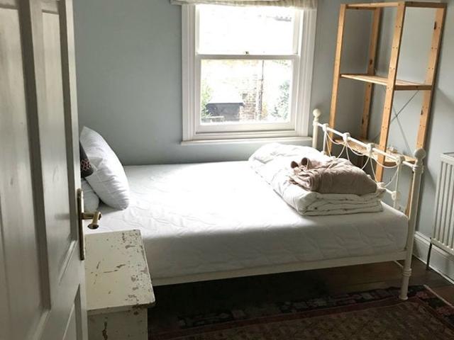Room at Astbury Road, Greater London