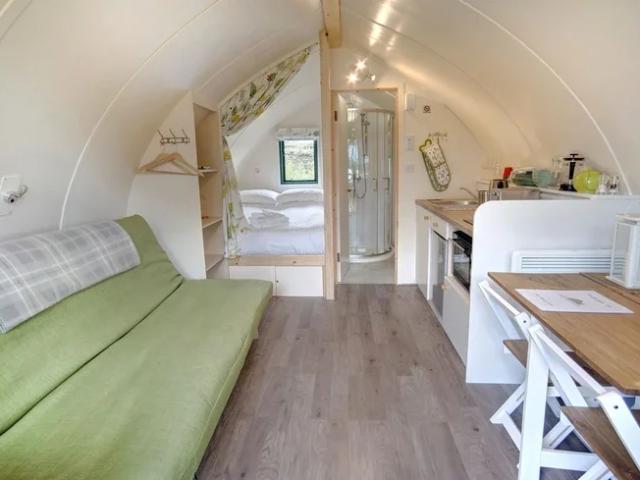Room at B6305, Langley