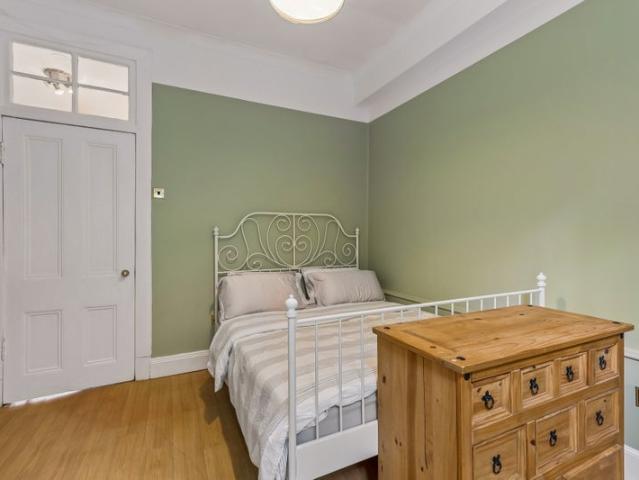 Room at Buccleuch Street, Glasgow