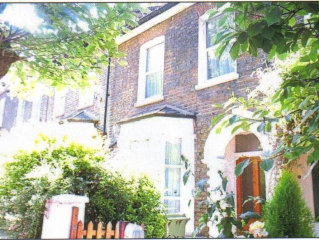 Room at Buchan Road, Greater London