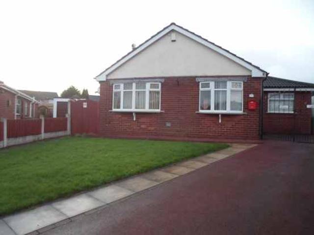 Room at Buckfast Avenue, St Helens