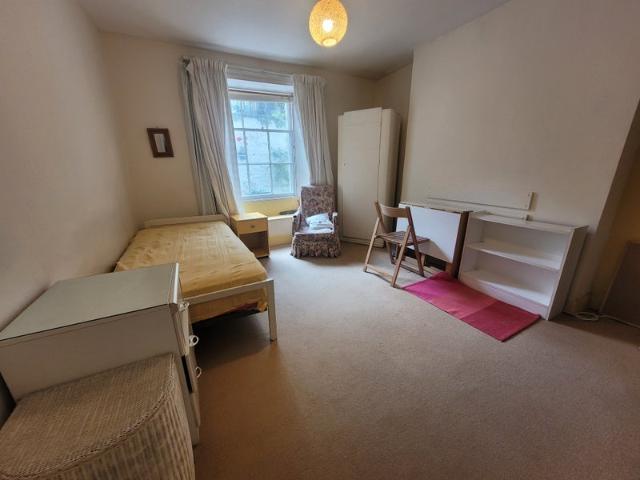 Room at Buckingham Place, Bristol