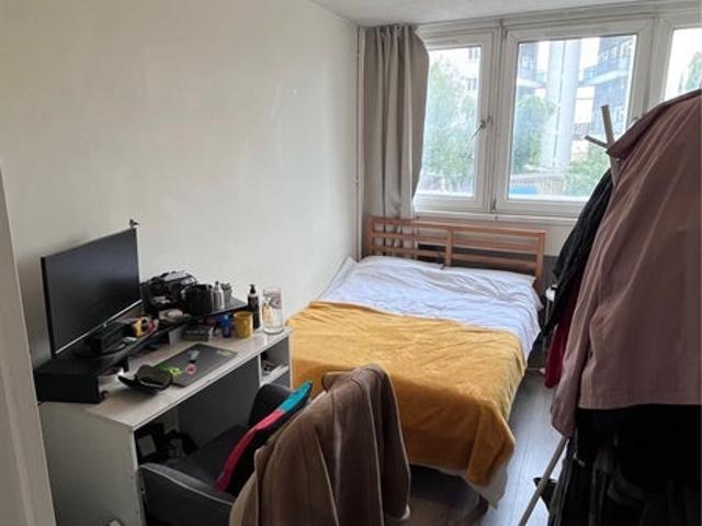 Room at Bullards Place, Greater London