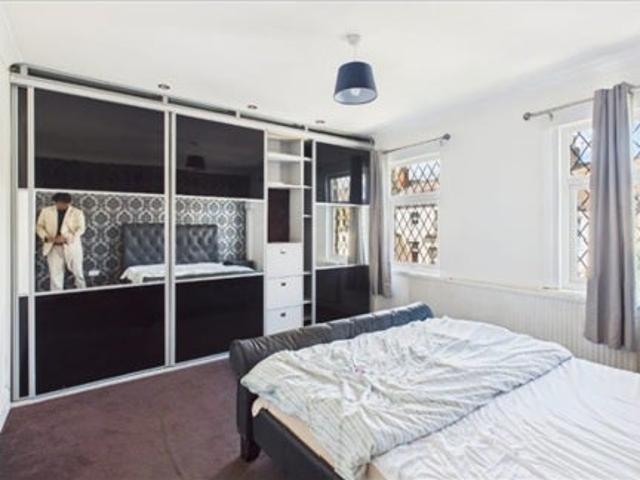 Room at Bullingdon Road, Oxford