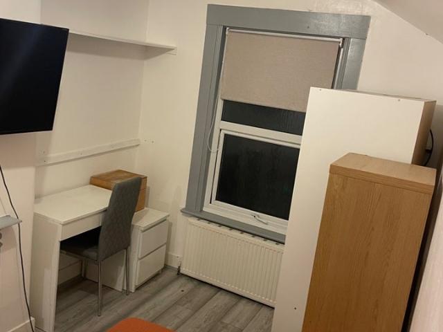 Room at Bungalow Road, Greater London