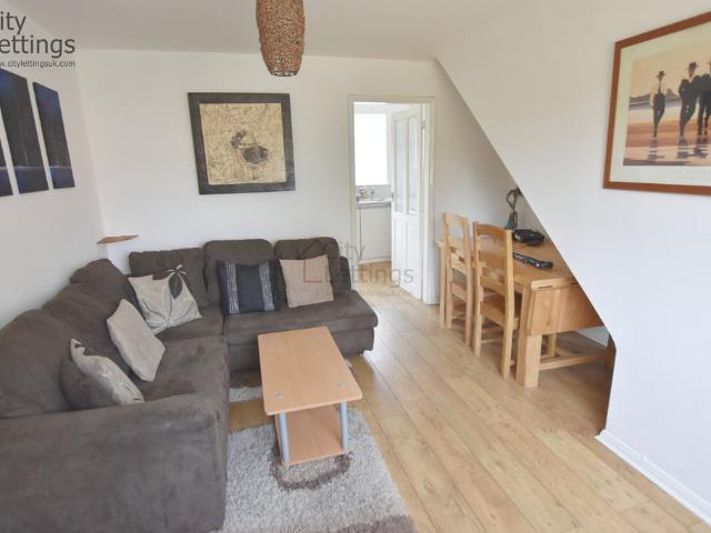 Room at Bunting Street, Nottingham