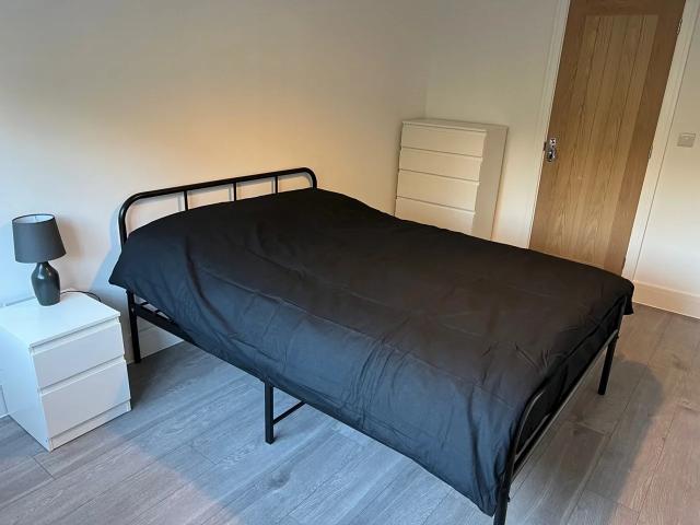 Room at Burn Side, Hoddesdon
