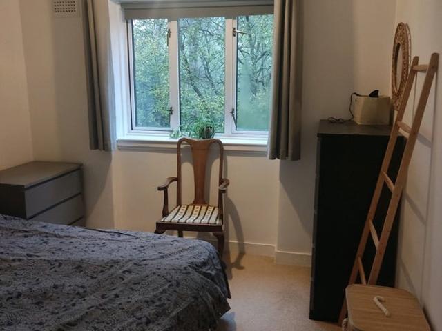 Room at Burnfield Road, Glasgow