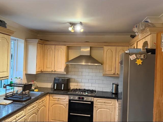 Room at Burnham Gardens, Greater London