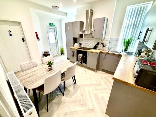 Room at Burnley Street, Stoke on Trent