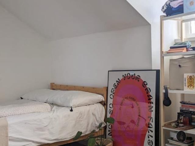 Room at Burcot Road, Sheffield