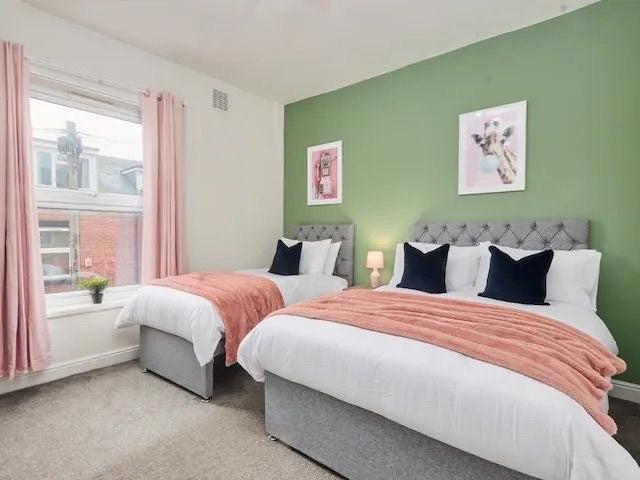 Room at Burley Lodge Terrace, Leeds