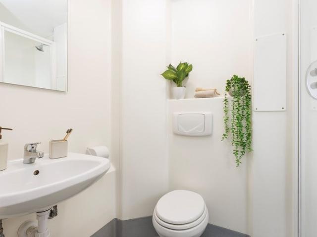 Room at Burley Street, Leeds