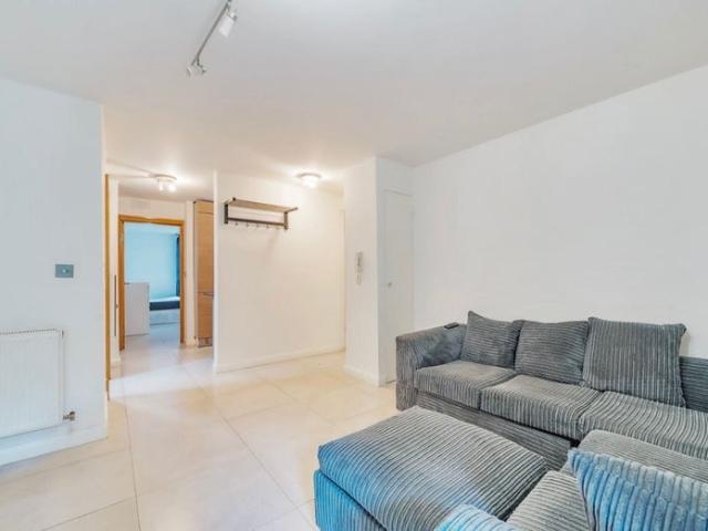 Room at Burlington Close, City of Westminster