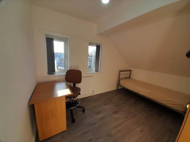 Room at Burlington Mews, Birmingham