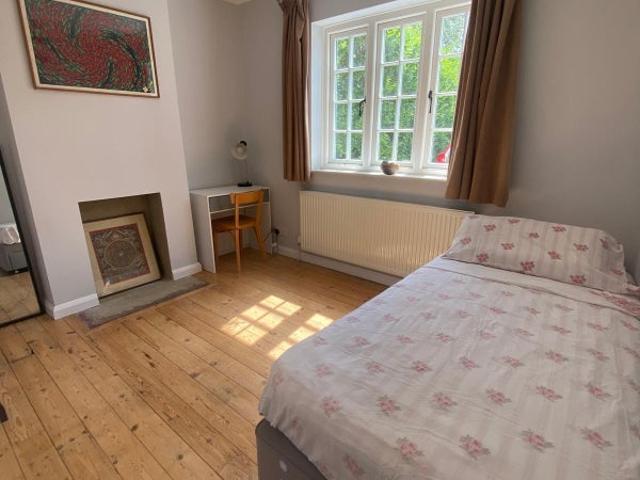 Room at Burstow Road, Greater London