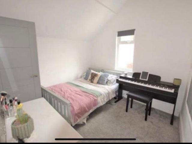 Room at Burton Road, Manchester