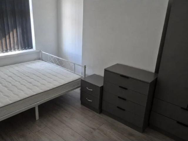 Room at Burton Road, Coseley