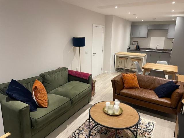 Room at Buxton Road, Greater London