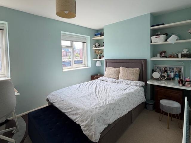 Room at Buxton Street, Greater London