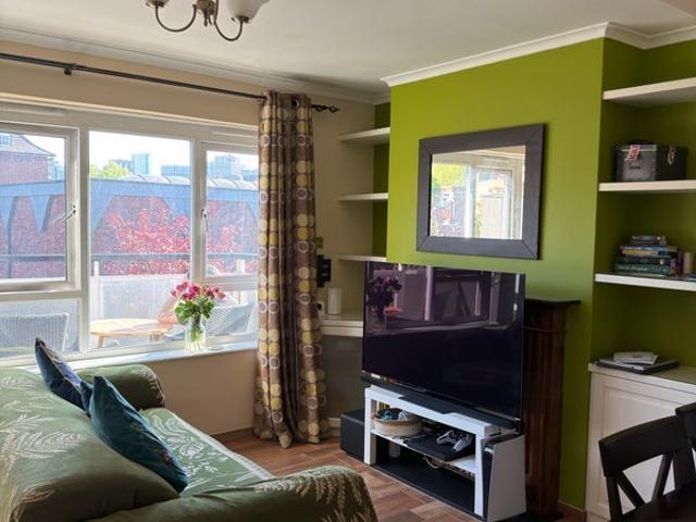 Room at Buxton Street, Greater London