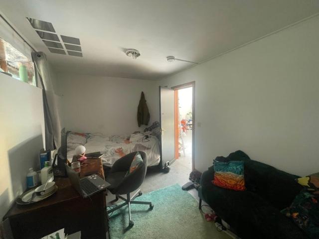 Room at Byam Street, Greater London