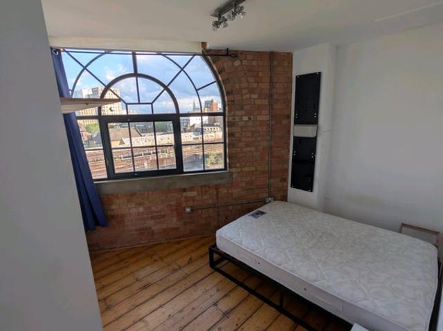 Room at Back Church Lane, Greater London