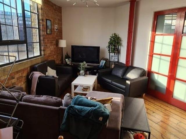 Room at Back Church Lane, Greater London