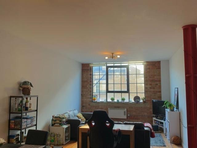 Room at Back Church Lane, Greater London