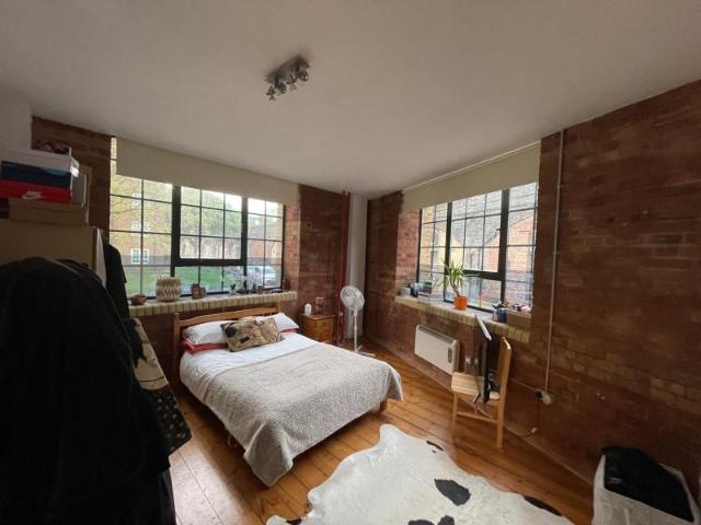 Room at Back Church Lane, Greater London