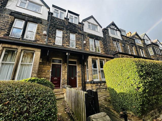 Room at Back Church Lane, Leeds
