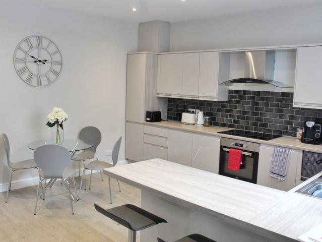 Room at Back Breary Avenue, Leeds