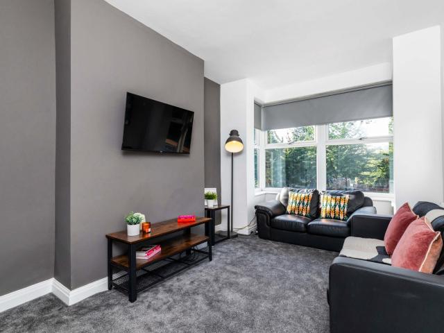 Room at Back Burley Lodge Terrace, Leeds