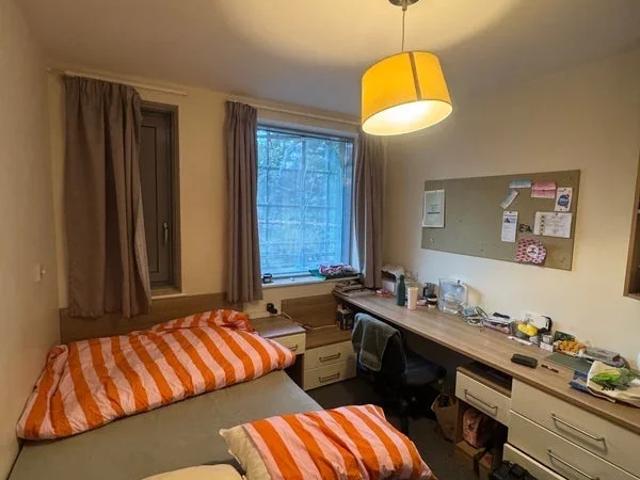 Room at Back Dalton Road, Leeds