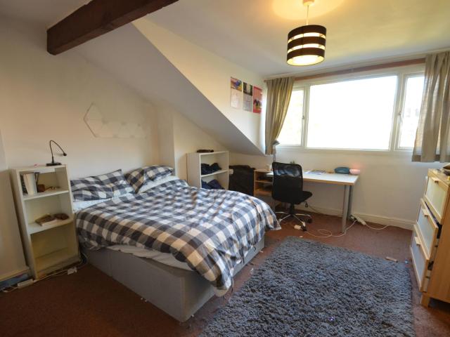 Room at Back Kelso Road, Leeds