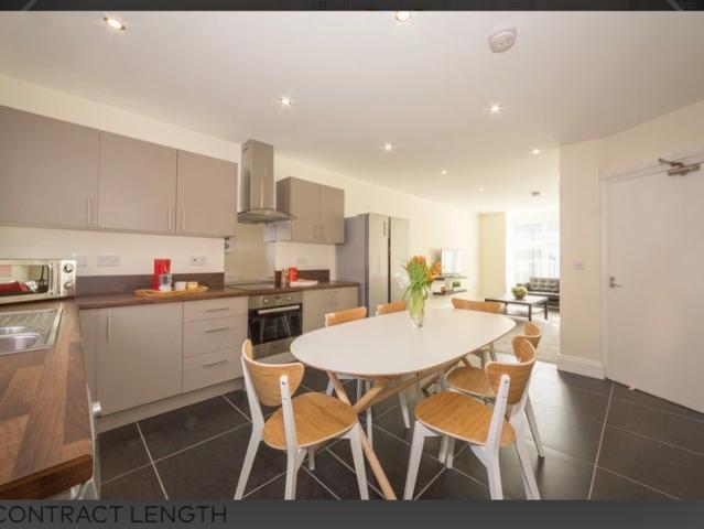 Room at Back Hessle Avenue, Leeds