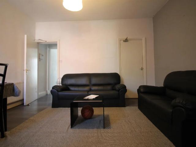 Room at Back Mayville Place, Leeds